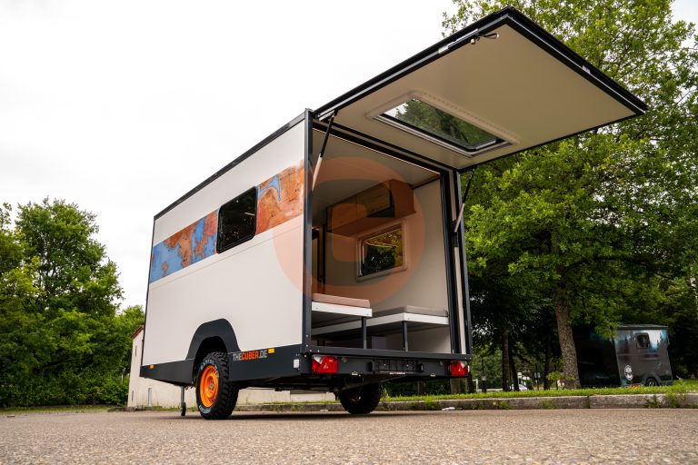 Geschlossene Kastenanhänger made in Germany - THE CUBER